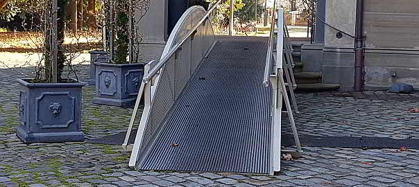 Sechs Beispiele für barrierefreie Eingänge | handicap-bazar